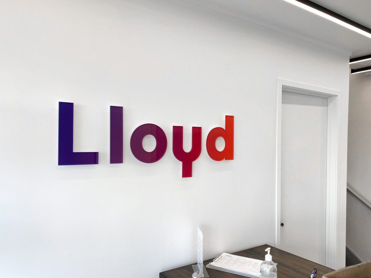 Lloyd Electrical Signage - Signwriting.co.nz