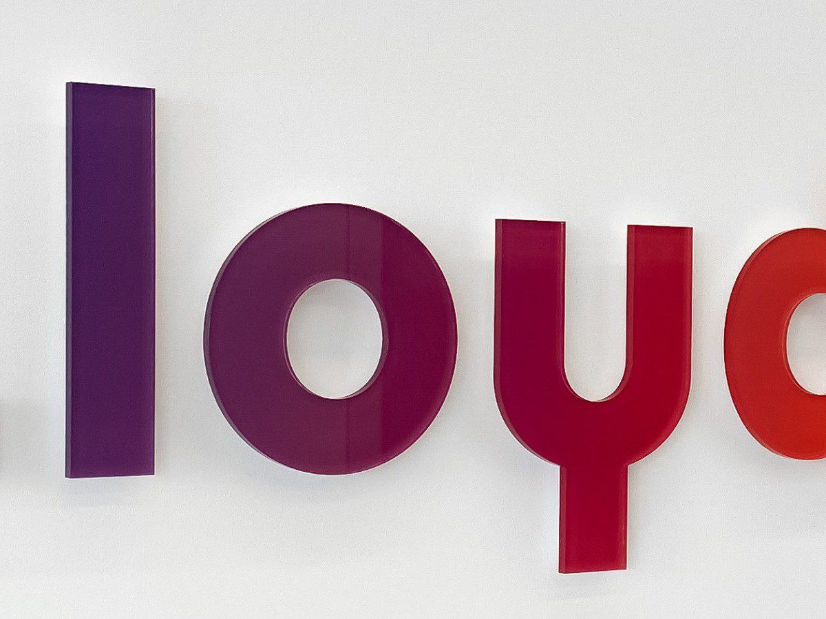 Lloyd Electrical Signage - Signwriting.co.nz